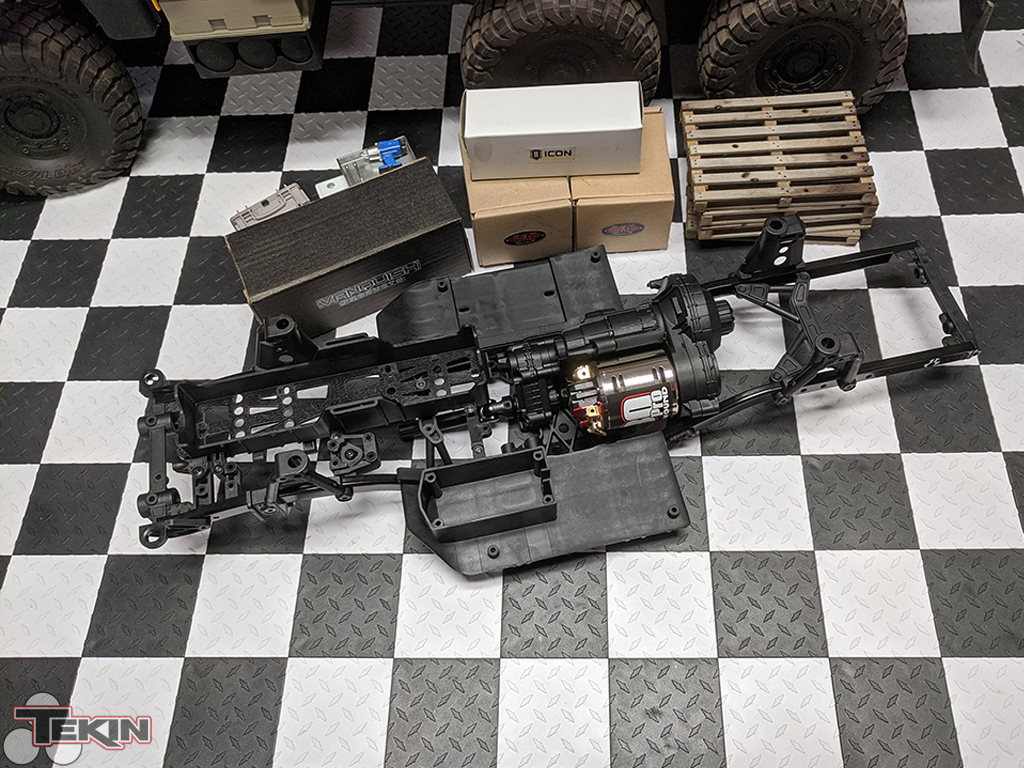 Tekin Builds EP.15 – Axial SCX10-II UMG10 Chassis Assembly – Tekin ...